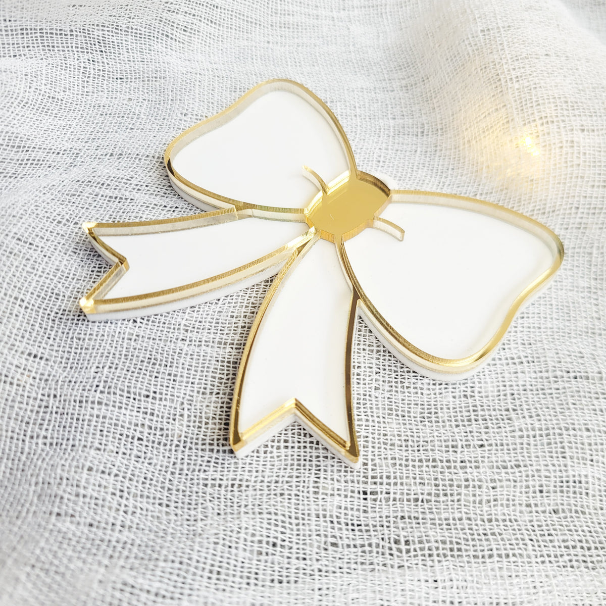 Acrylic Christmas Bow Bauble | Acrylic Bauble & Timber Bauble. Acrylic ...